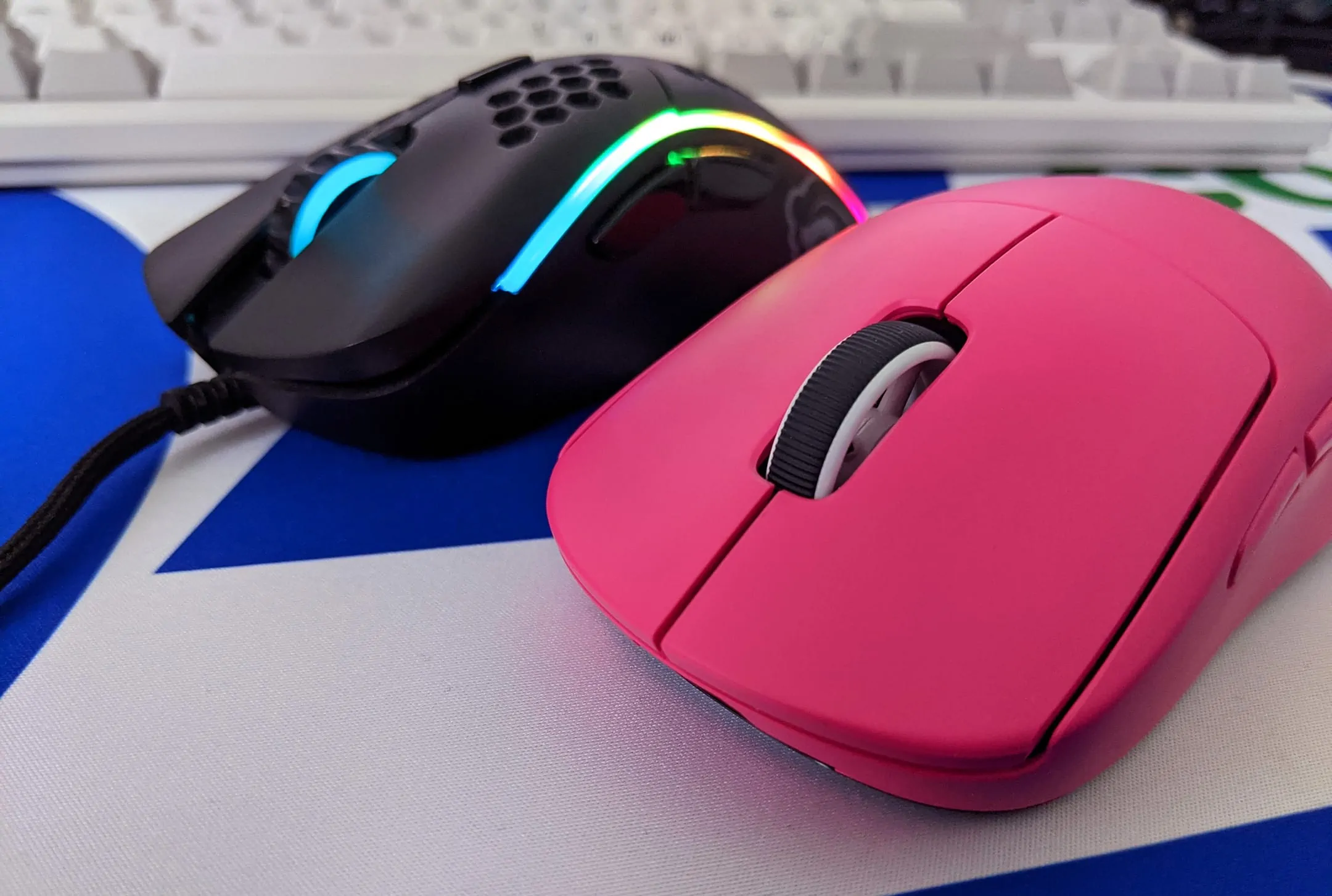 Wired Vs Wireless Mouse Which Is Better For Gaming Voltcave Wired Vs Wireless Mouse Which Is Better For Gaming Voltcave